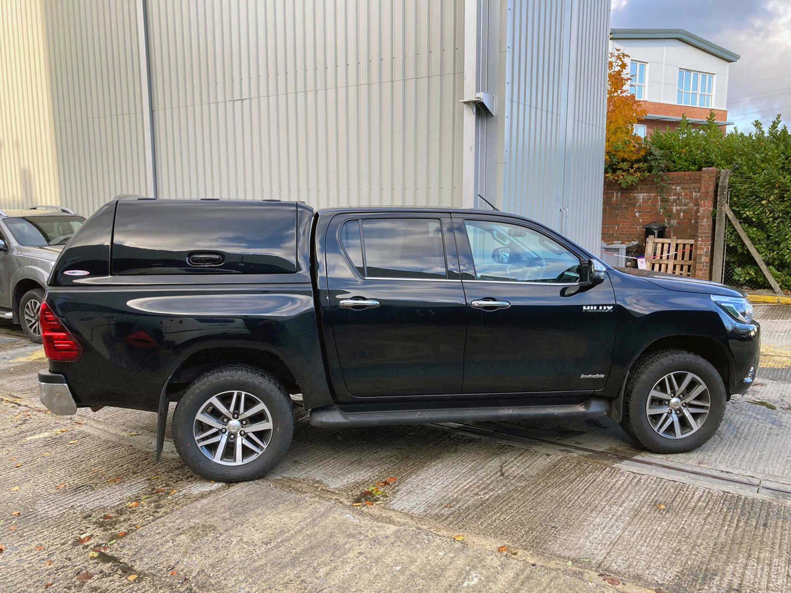 TOYOTA HILUX REVO DOUBLE-CAB HARDTOP FLEETRUNNER - HARDTOPS - Fibertek ...